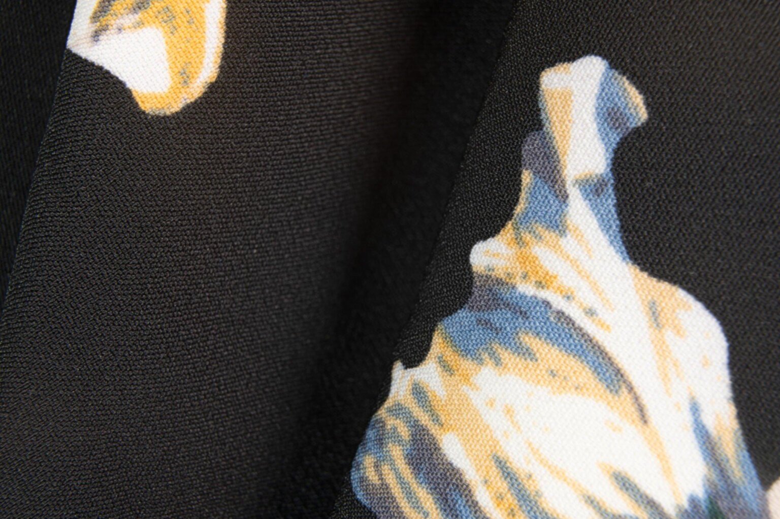 Great 29 Lightest Fabrics For Your Summer Clothing