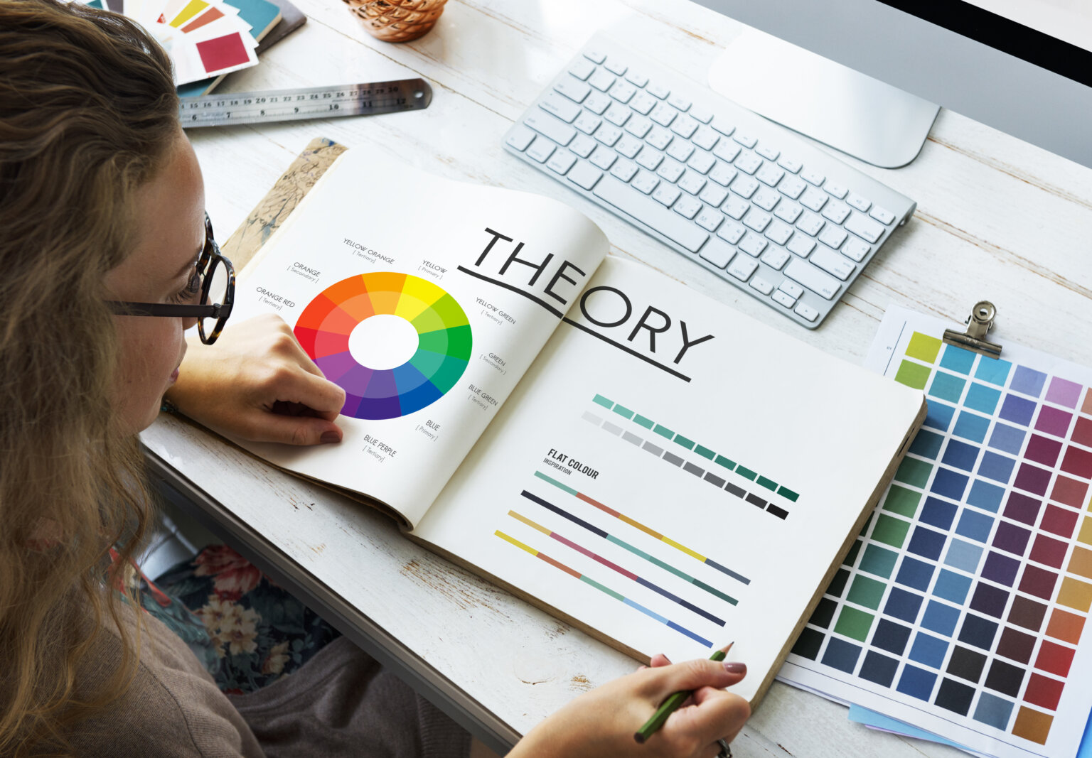 Guide to Color Theory Fashion: Changing Your Design Game