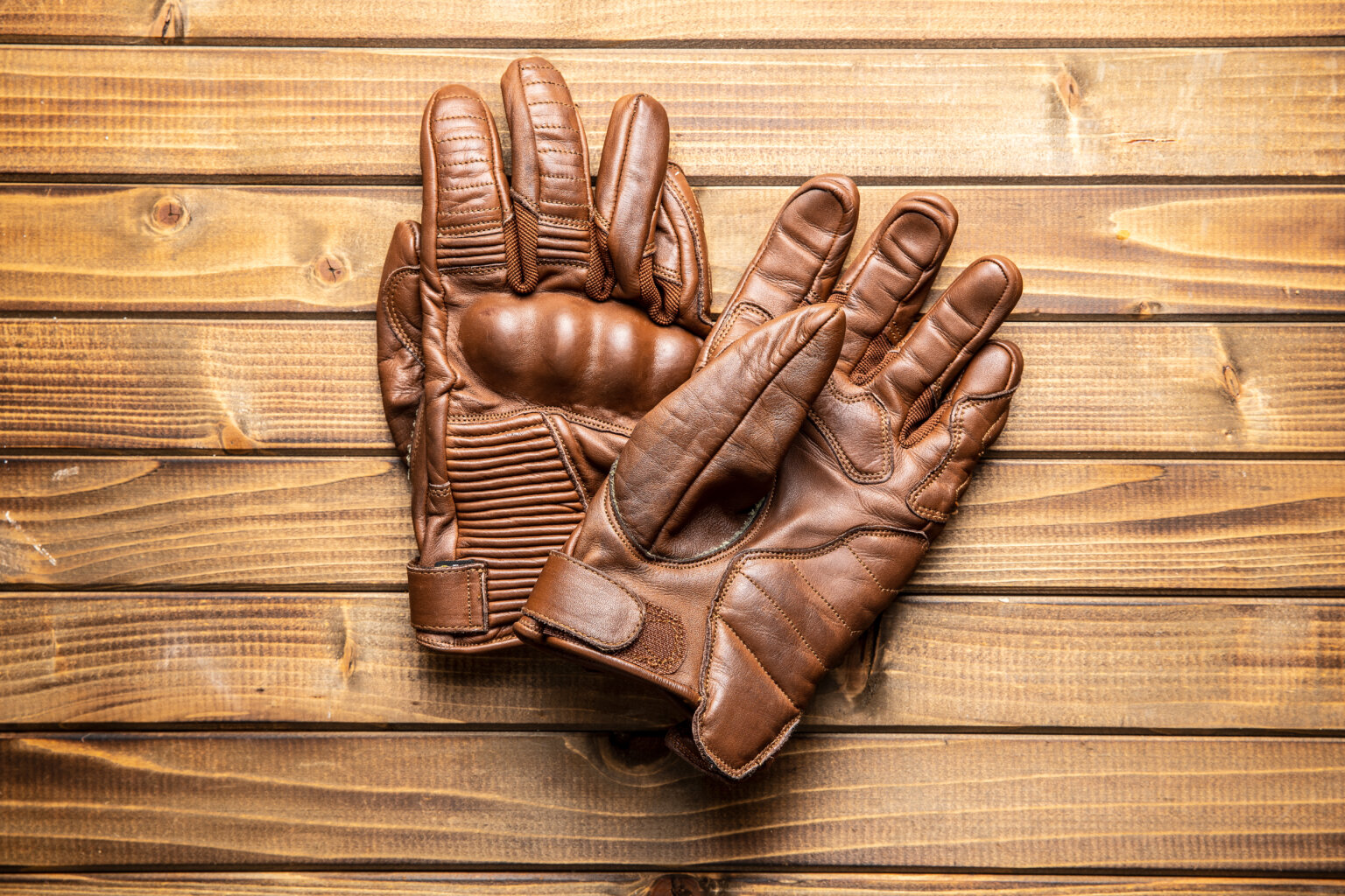 An Ultimate Guide: 14 Different Types of Gloves