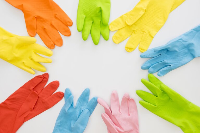 An Ultimate Guide: 14 Different Types of Gloves